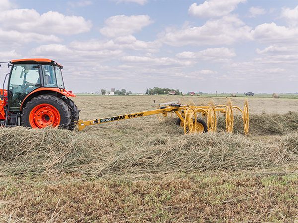 Vermeer VRC820 Carted Wheel Rake - Barker's Equipment